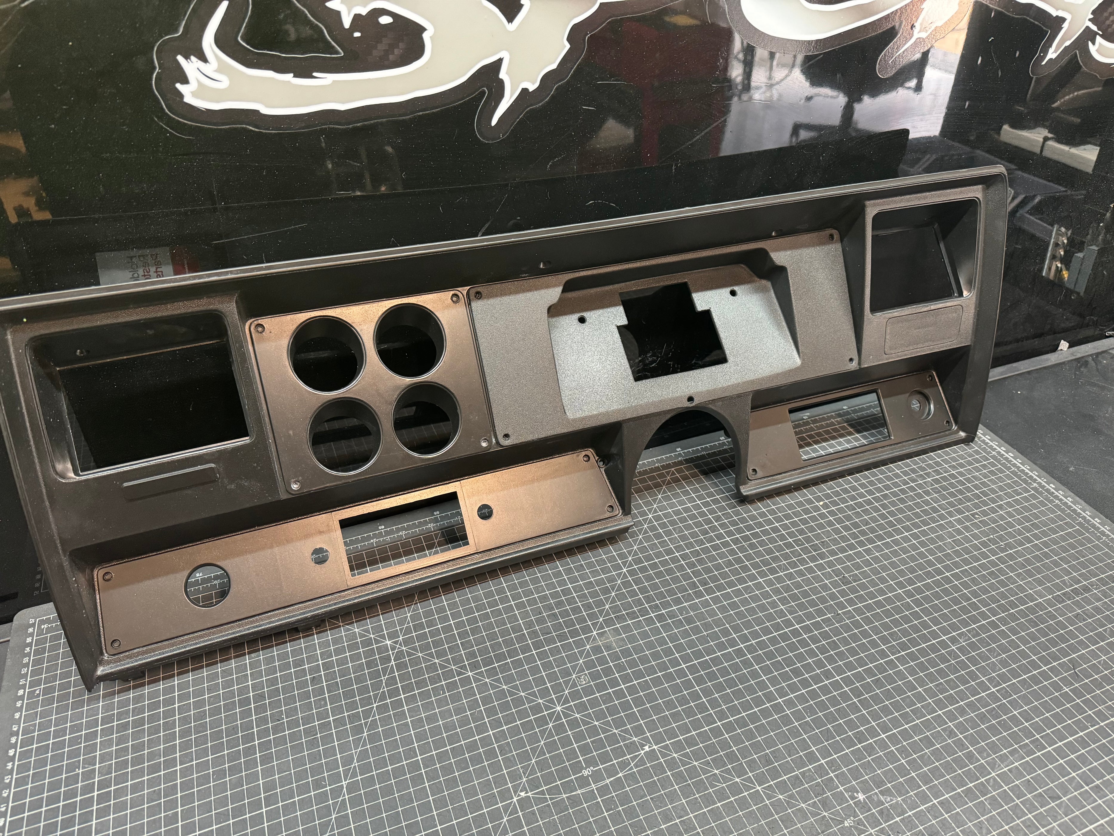 Holden HZ/HJ/HX Dash — Motorsport 3d